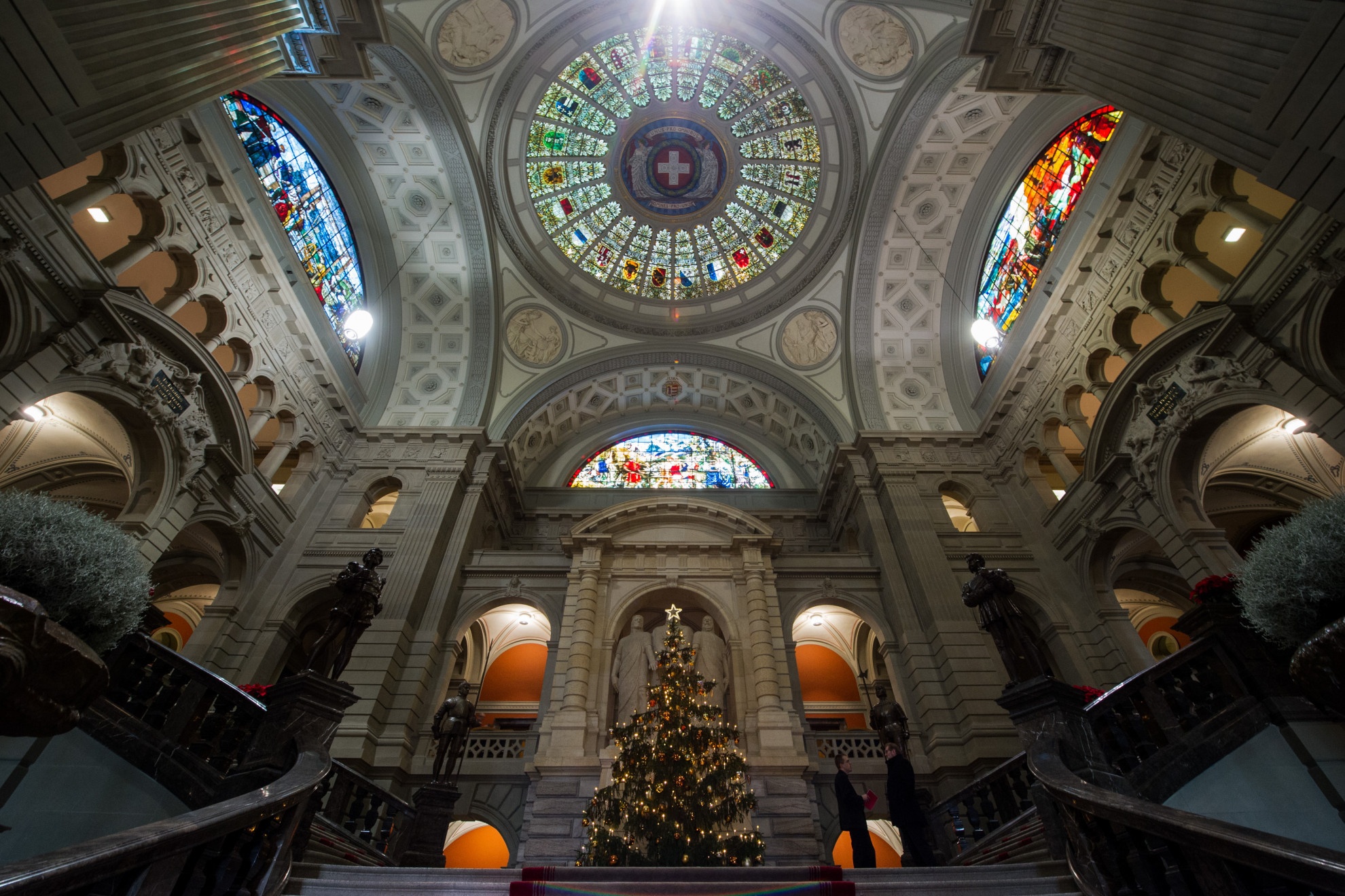 Gli svizzeri per ora non hanno risparmiato energia. Ma a Berna qualcosa ...