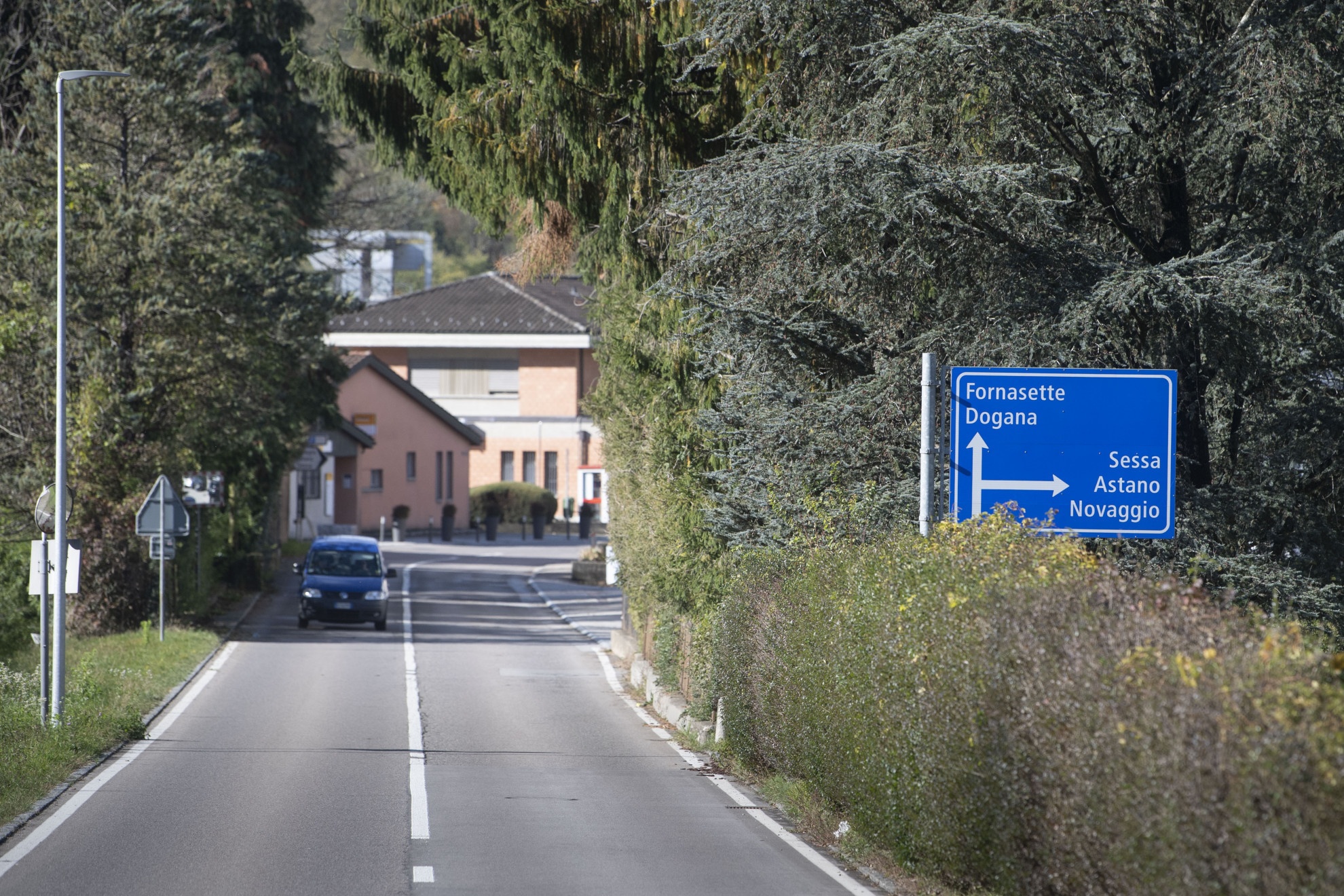 Un italiano (senza patente) e una svizzera in manette. In auto coca ed ...